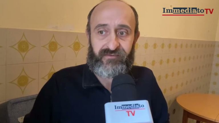 Don Luca De Rosa, chi è il parroco accusato dai fratelli Tortoni